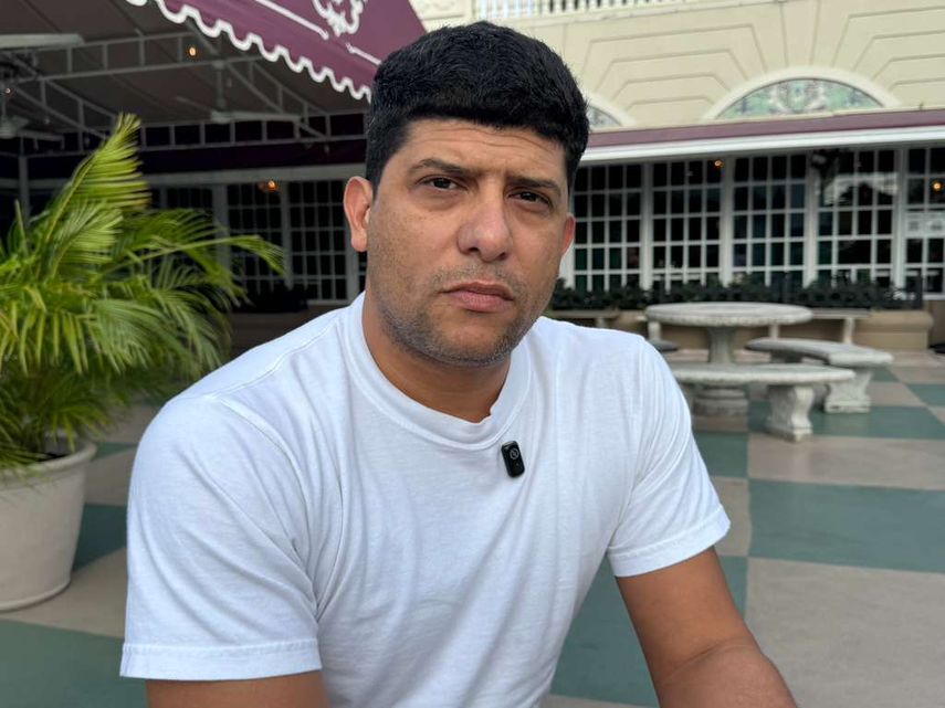 Voces desde el limbo: cubanos con I‑220A comparten sus historias y ...