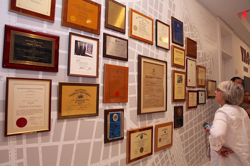 Inauguran muestra sobre Ysrael Abraham Seinuk en Miami