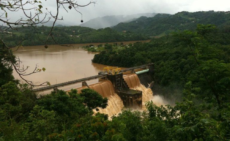 Lluvias en Puerto Rico obligan a abrir compuertas de represa La Plata
