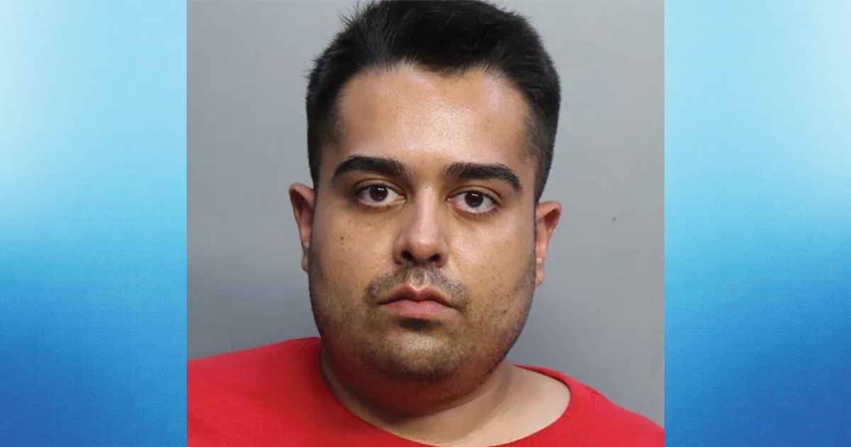 Hombre es acusado de hacerse pasar por abogado y cobrar miles de dólares