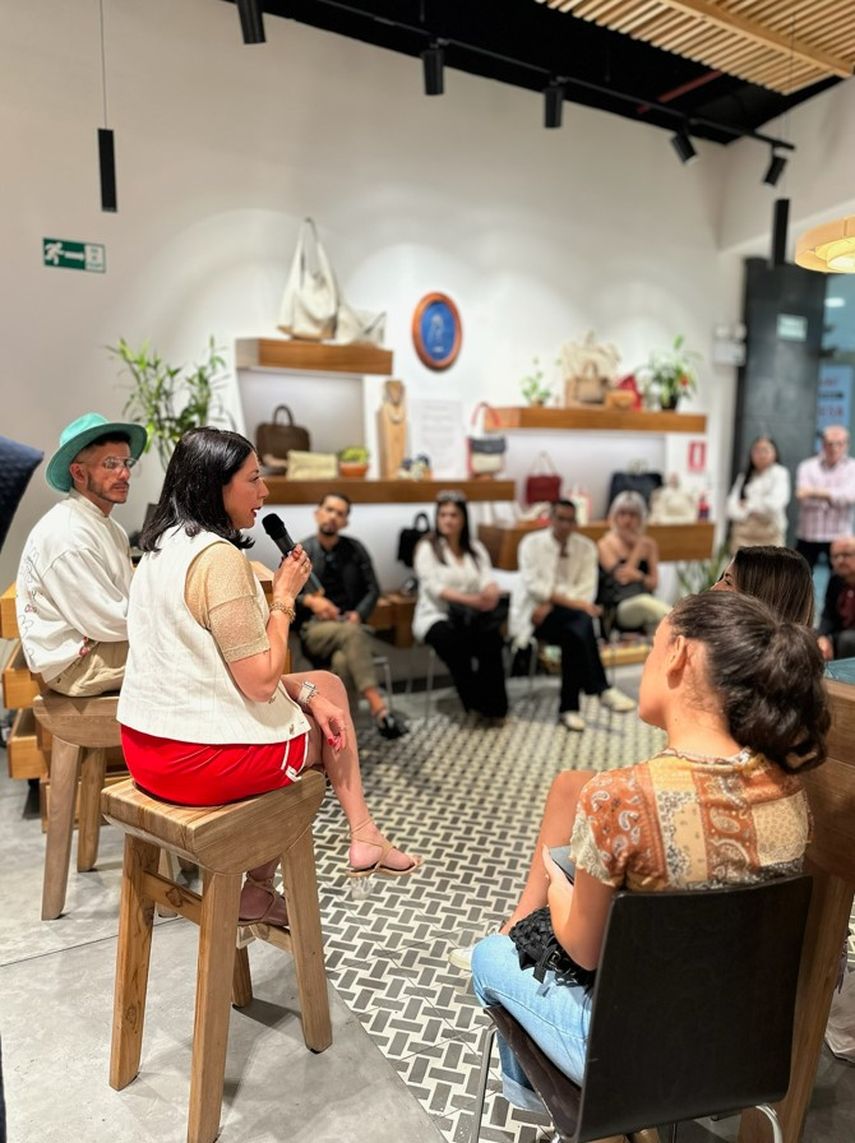 Marca Tarbay impulsa la educación en la moda