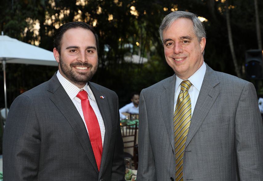 La organización FACE celebra la excelencia con una cena