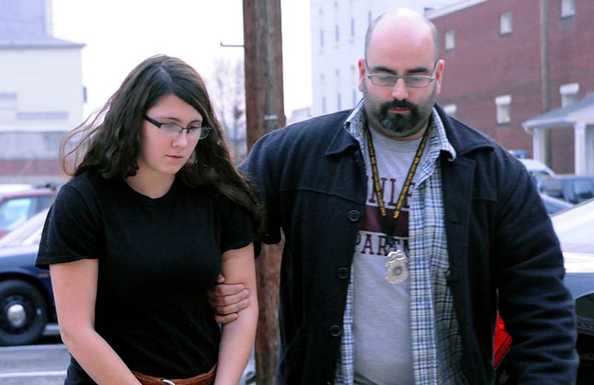 Recién casados asesinan a un desconocido sólo por placer