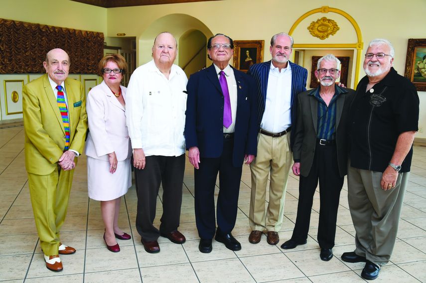 El semanario Libertad News celebra 55 años con encuentro benéfico