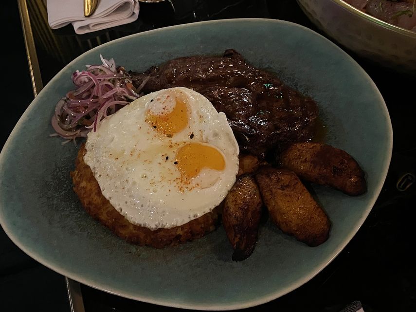 CVI.CHE 105 en Coral Gables, esmerado menú y diseño