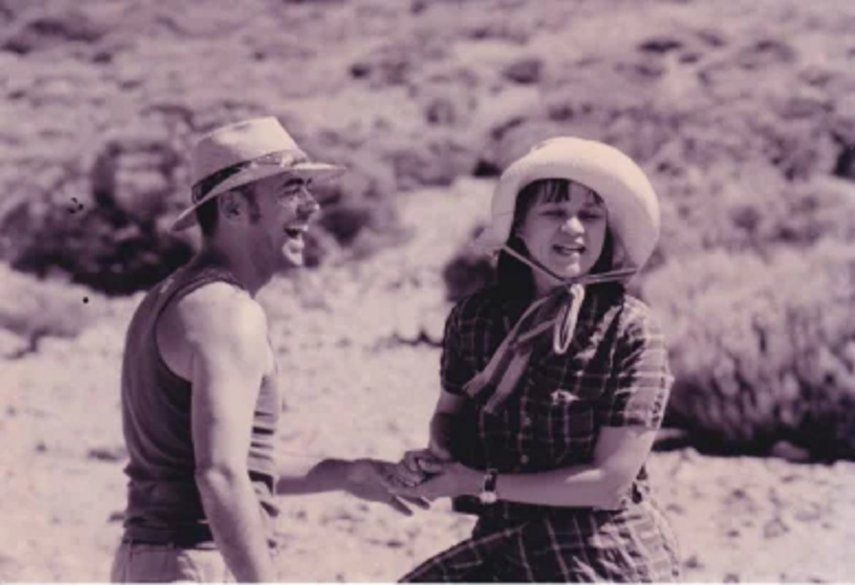 Zoé Valdés presenta exposición de Ramón Unzueta en Miami