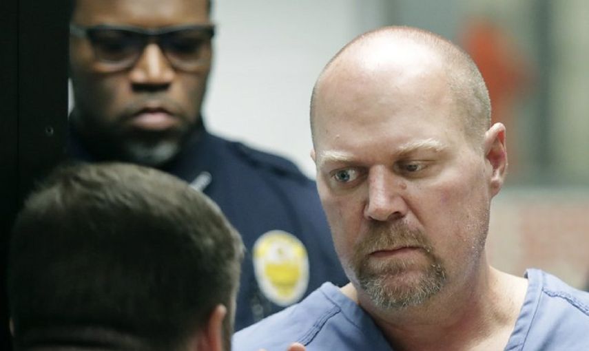 Cadena perpetua a hombre por doble asesinato racista