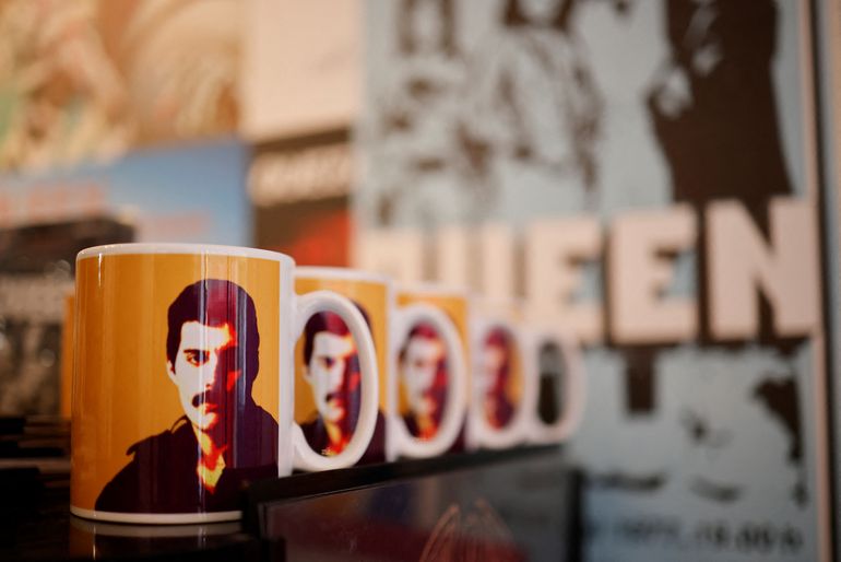 Queen abre tienda efímera en Londres por su 50º aniversario