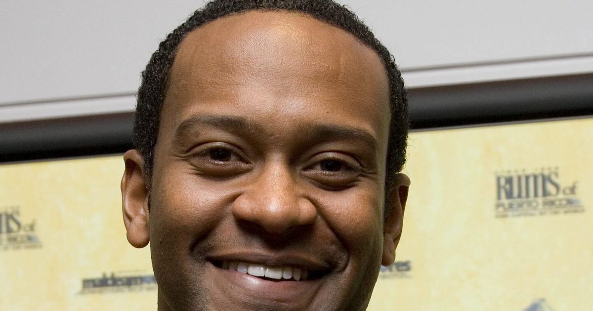 El actor puertorriqueño Modesto Lacen estrena A janguear con mi ex