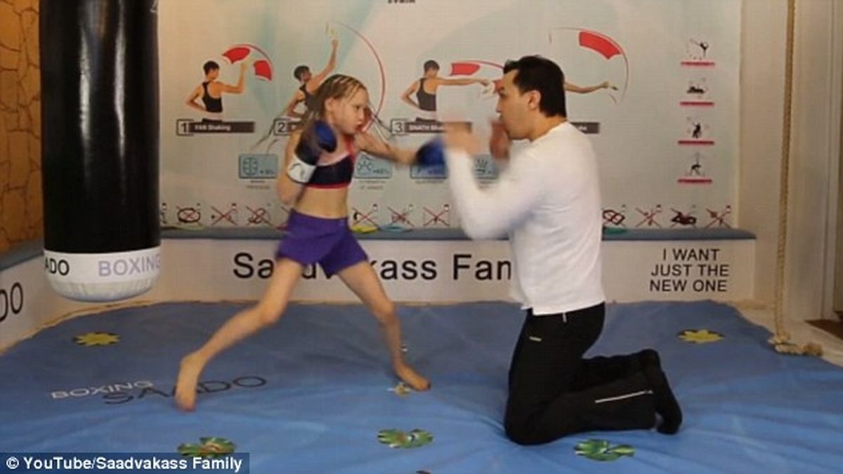 VIDEO: La niña boxeadora que vuela como una mariposa y pica como una abeja