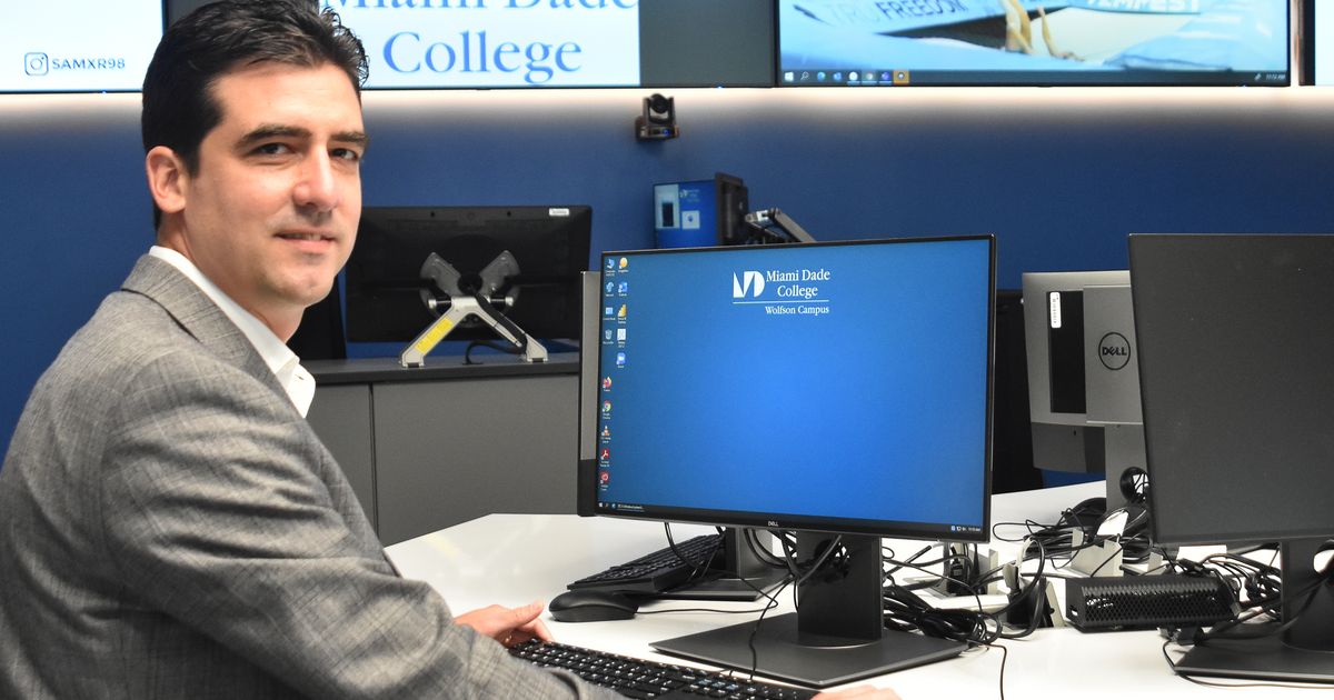 Carrera exitosa en Miami Dade College demuestra el poder del trabajo duro