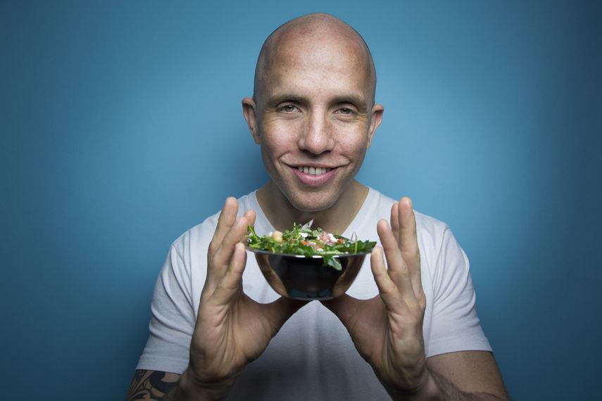 El chef Ronaldo Linares, un colombiano que crea con los sabores de Cuba