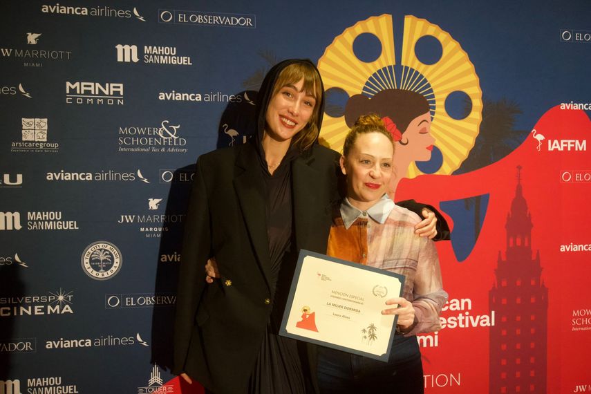 Te estoy amando locamente vence en la sexta edición del Iberoamerican ...