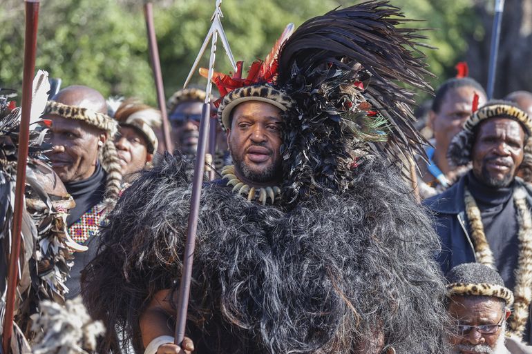 Misuzulu Zulu asciende al trono más influyente de Sudáfrica