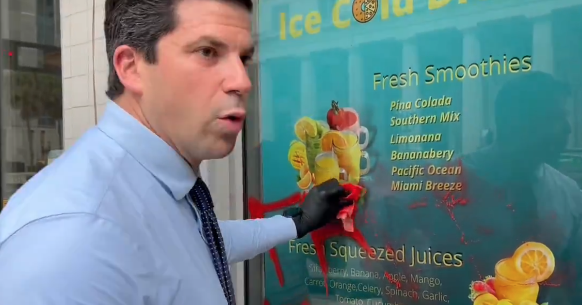 Políticos de Miami condenan acto antisemita y vandálico contra negocio ...