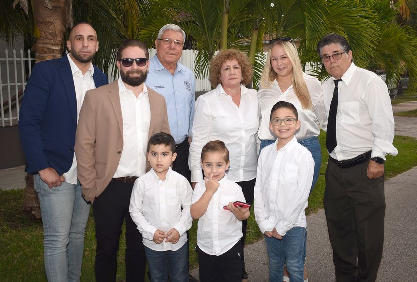 Miami inaugura calle en honor a Eddy Calderón